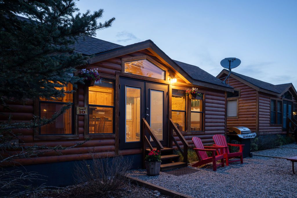Voted the Best in Jackson Hole - Snake River Cabins & RV Village